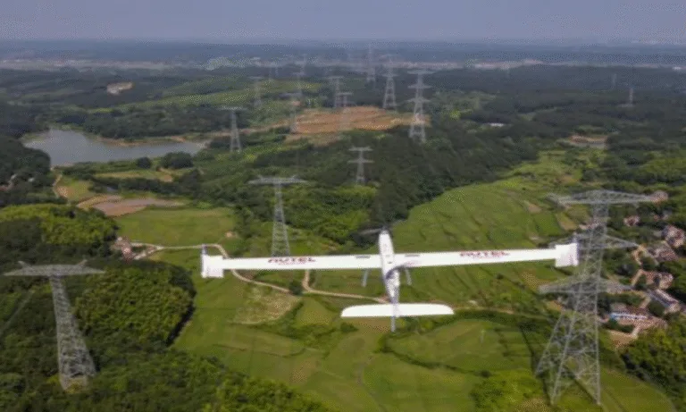 Vertical take-off fixed-wing UAV simulation training system - SRIZFLY